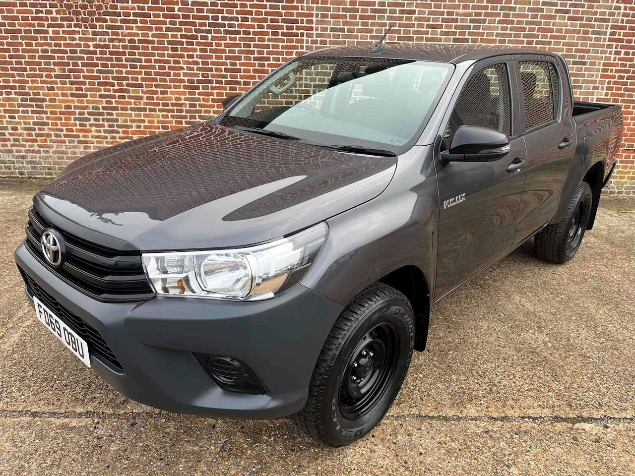 Used 2020 Toyota Hilux D-4D Active For Sale in Norfolk (U2762 ...