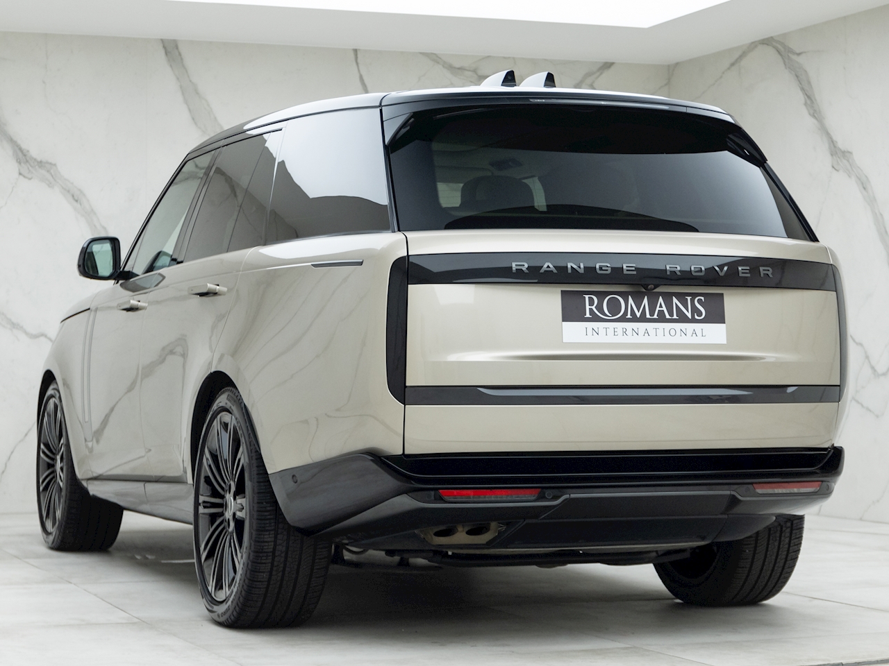 2022 Used Land Rover Range Rover D350 MHEV First Edition | Batumi Gold