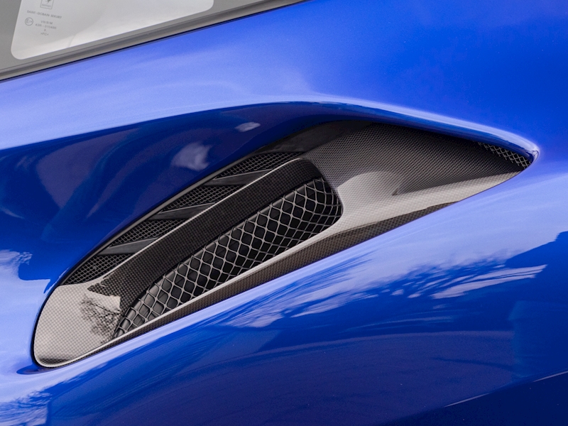 Fotos - Ferrari Pista Spider Blu Elder y Ferrari 488 Pista Blu ...