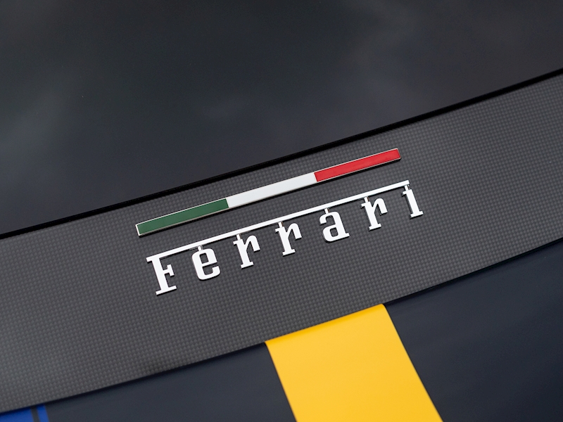 Fotos - Ferrari Pista Spider Blu Elder y Ferrari 488 Pista Blu ...