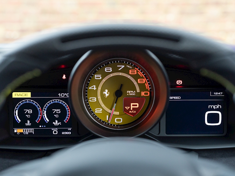 Fotos - Ferrari Pista Spider Blu Elder y Ferrari 488 Pista Blu ...