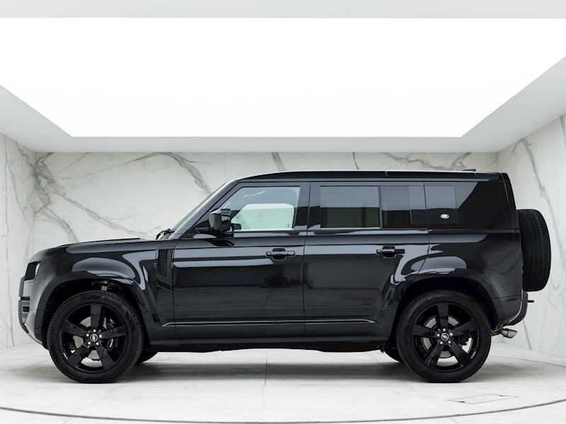 2022 Used Land Rover Defender 110 P525 V8 | Santorini Black