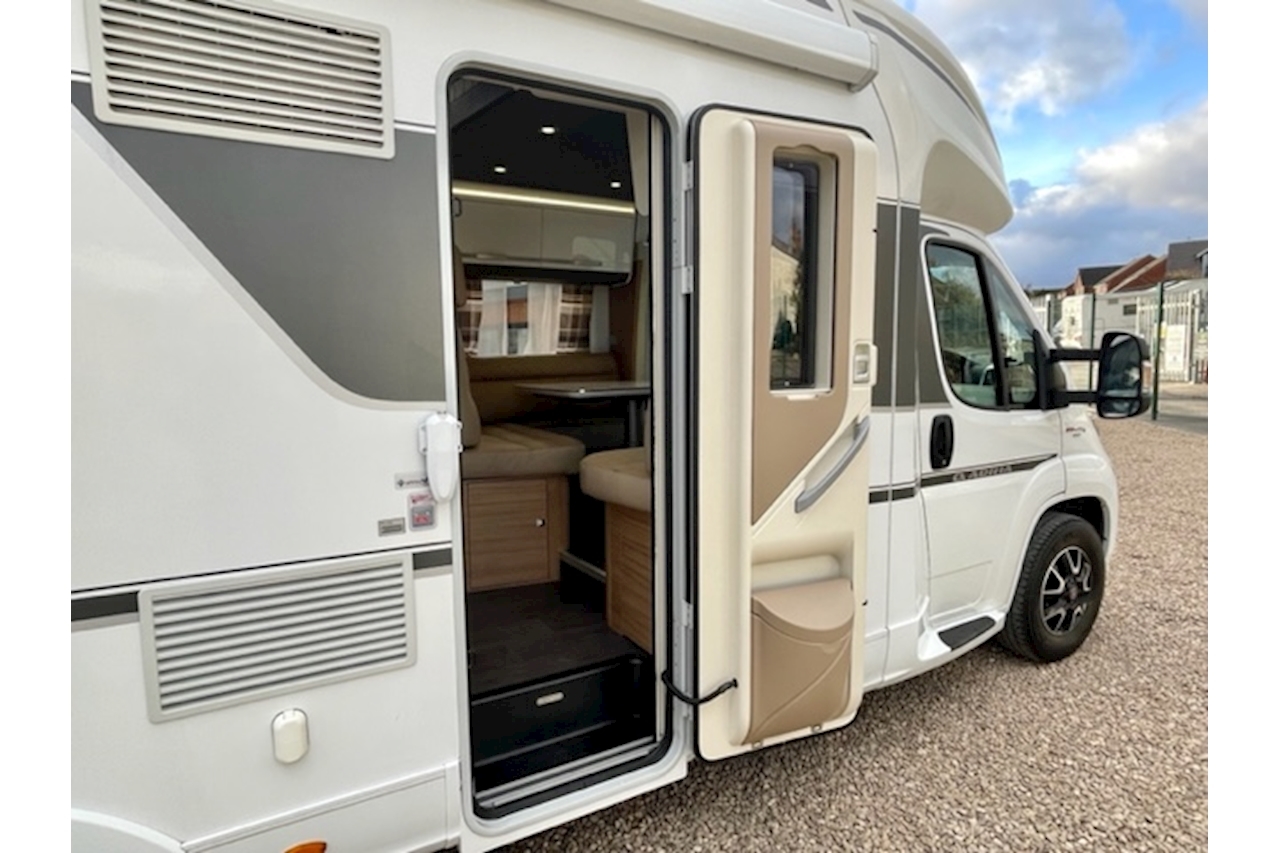 Used 2018 Adria Matrix 670 plus SLT For Sale (U6197) | Geoff Cox