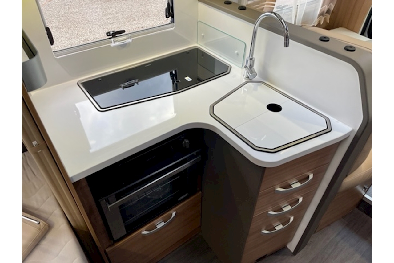 Used 2018 Adria Matrix 670 plus SLT For Sale (U6197) | Geoff Cox