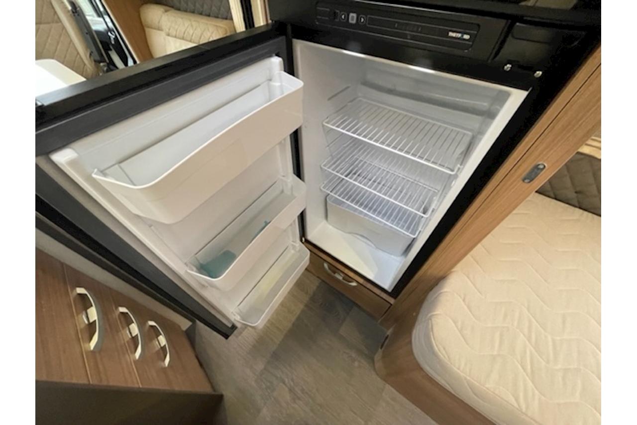 Used 2018 Adria Matrix 670 plus SLT For Sale (U6197) | Geoff Cox