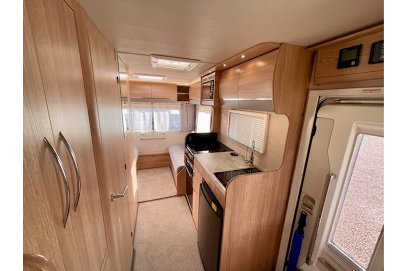 Used 2021 Auto Trail 720 2.2 Motorhome Manual Diesel For Sale in ...
