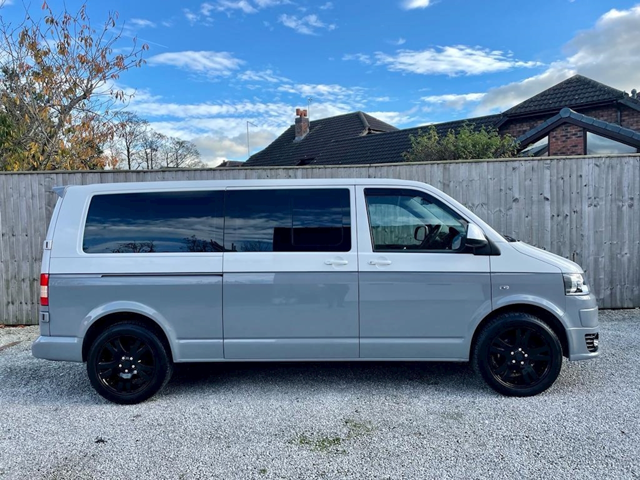 Used 2014 Volkswagen Transporter Shuttle T5.1 2.0 TDi 140 Shuttle SE ...