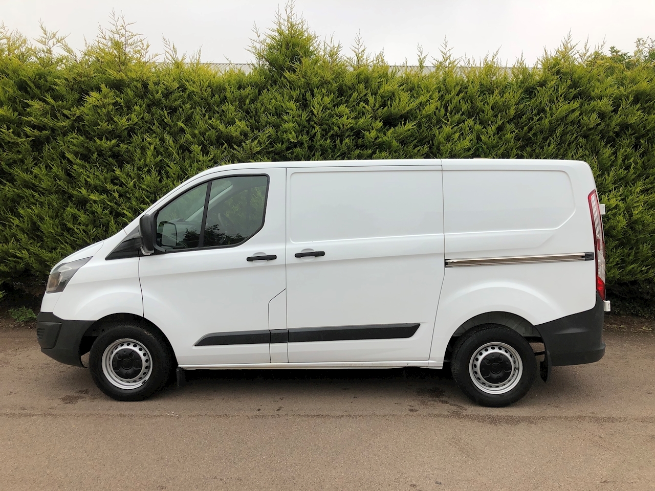 Used 2015 Ford Transit Custom T270 2.2 SWB - PANEL VAN For Sale in ...
