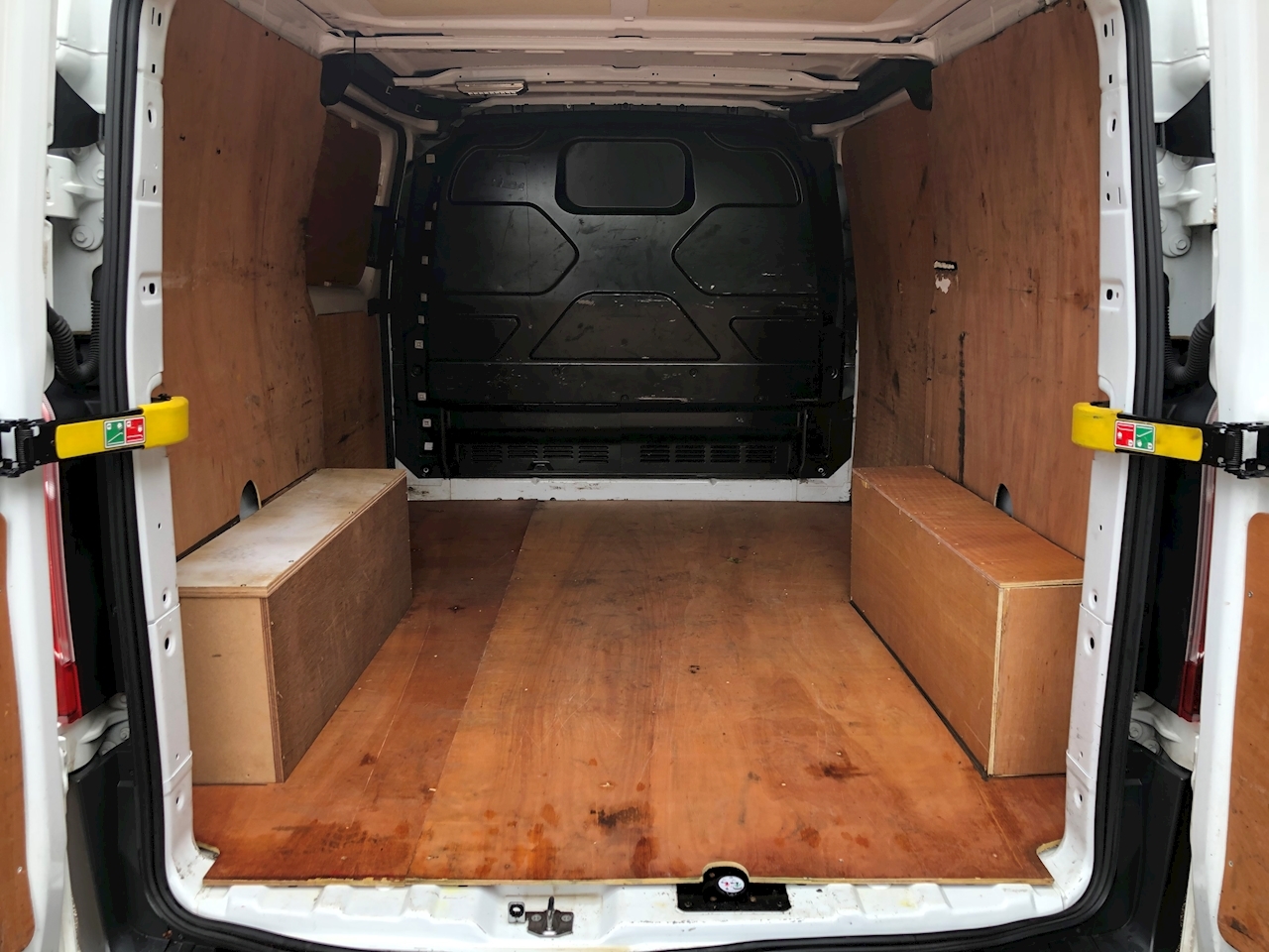 Used 2015 Ford Transit Custom T270 2.2 SWB - PANEL VAN For Sale in ...