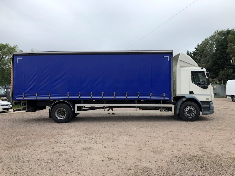 Used 2011 Daf Trucks Lf Fa 55.220 SLEEPER CAB - CURTAIN-SIDED LORRY ...