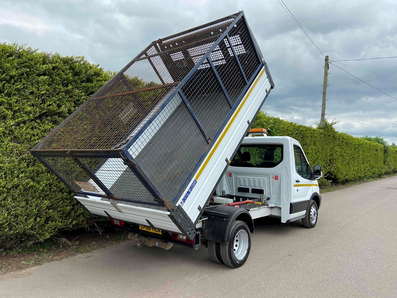 Used 2016 Ford Transit 350 2.2 TDCI RWD DRW CAGED TIPPER For Sale in ...
