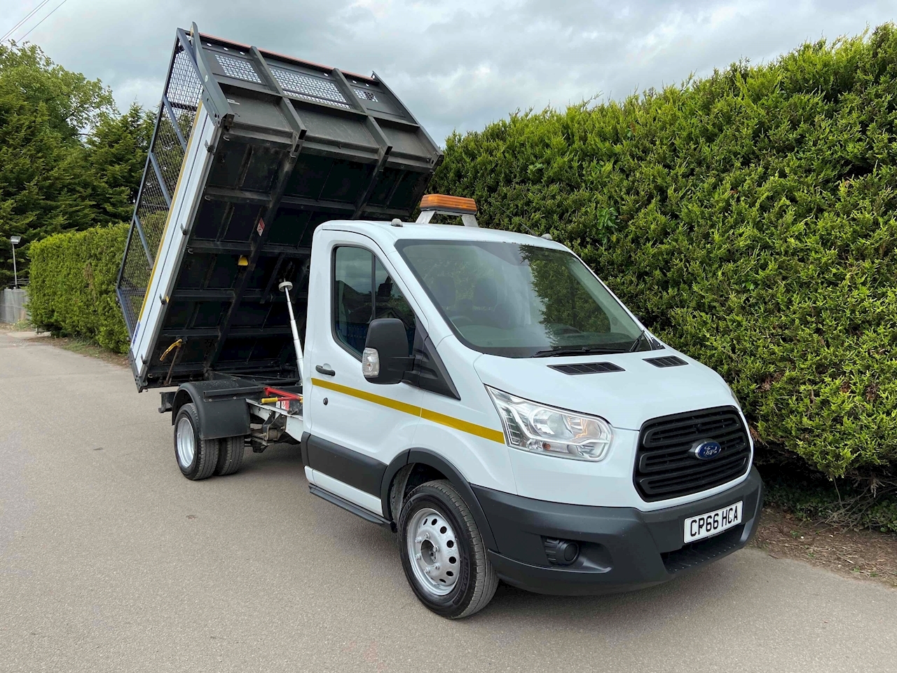 Used 2016 Ford Transit 350 2.2 TDCI RWD DRW CAGED TIPPER For Sale in ...