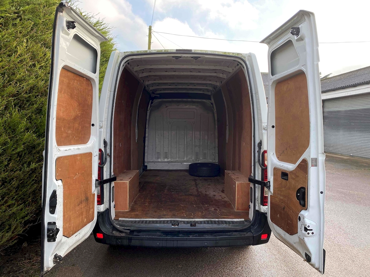 Used 2013 Renault Master 2.3 dCi 35 L3 LWB MEDIUM ROOF PANEL VAN For ...