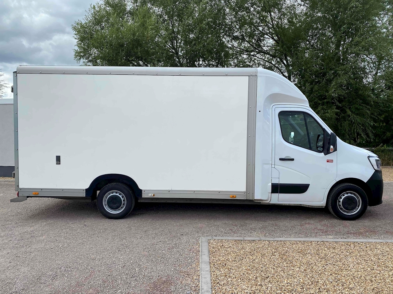 Used 2021 Renault Master 35 2.3 Dci Red Edition LWB Lo Loader - Luton ...
