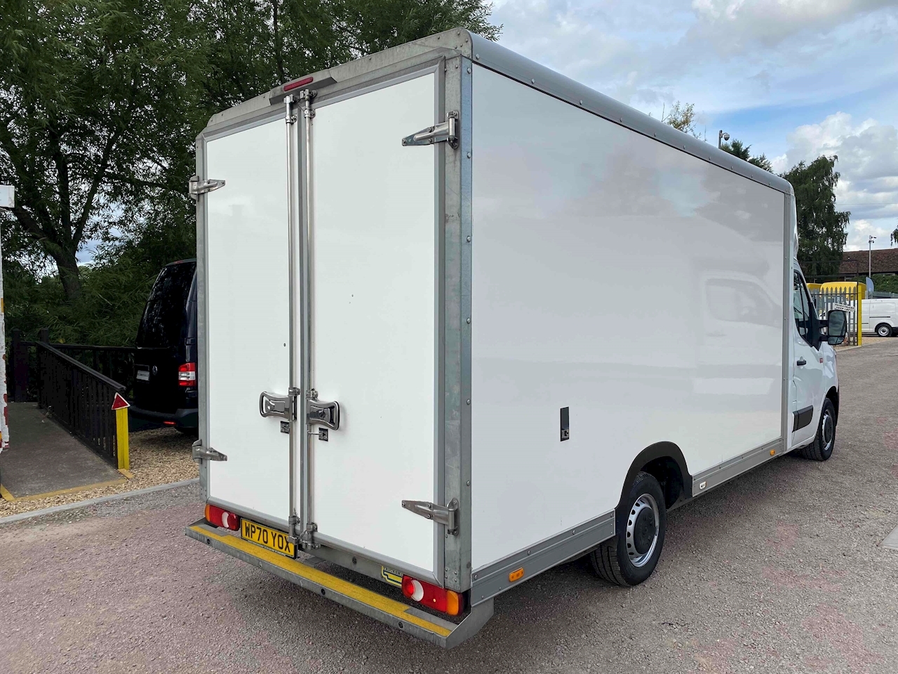 Used 2021 Renault Master 35 2.3 Dci Red Edition LWB Lo Loader - Luton ...