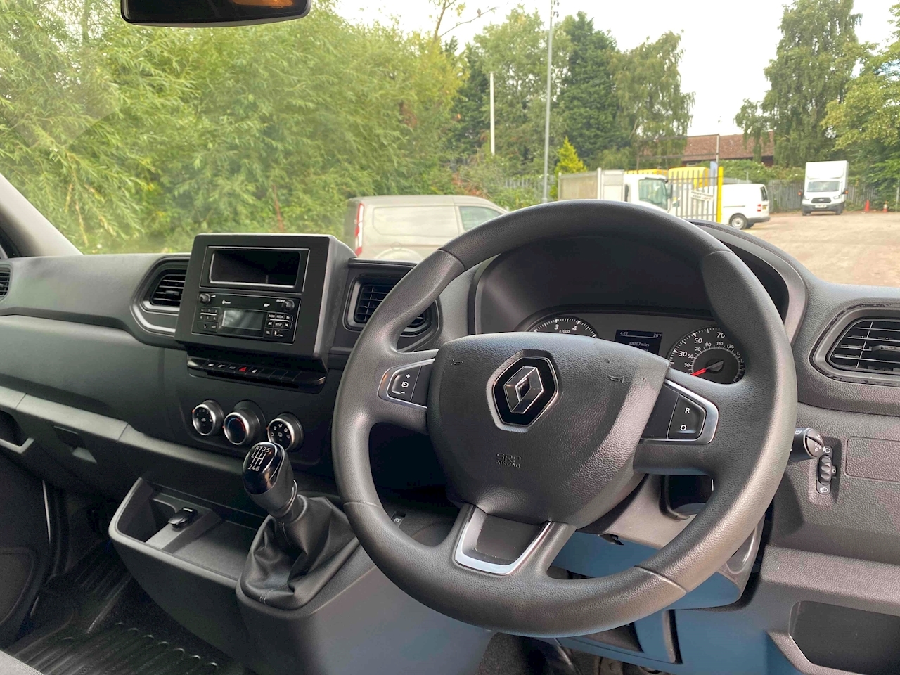 Used 2021 Renault Master 35 2.3 Dci Red Edition LWB Lo Loader - Luton ...