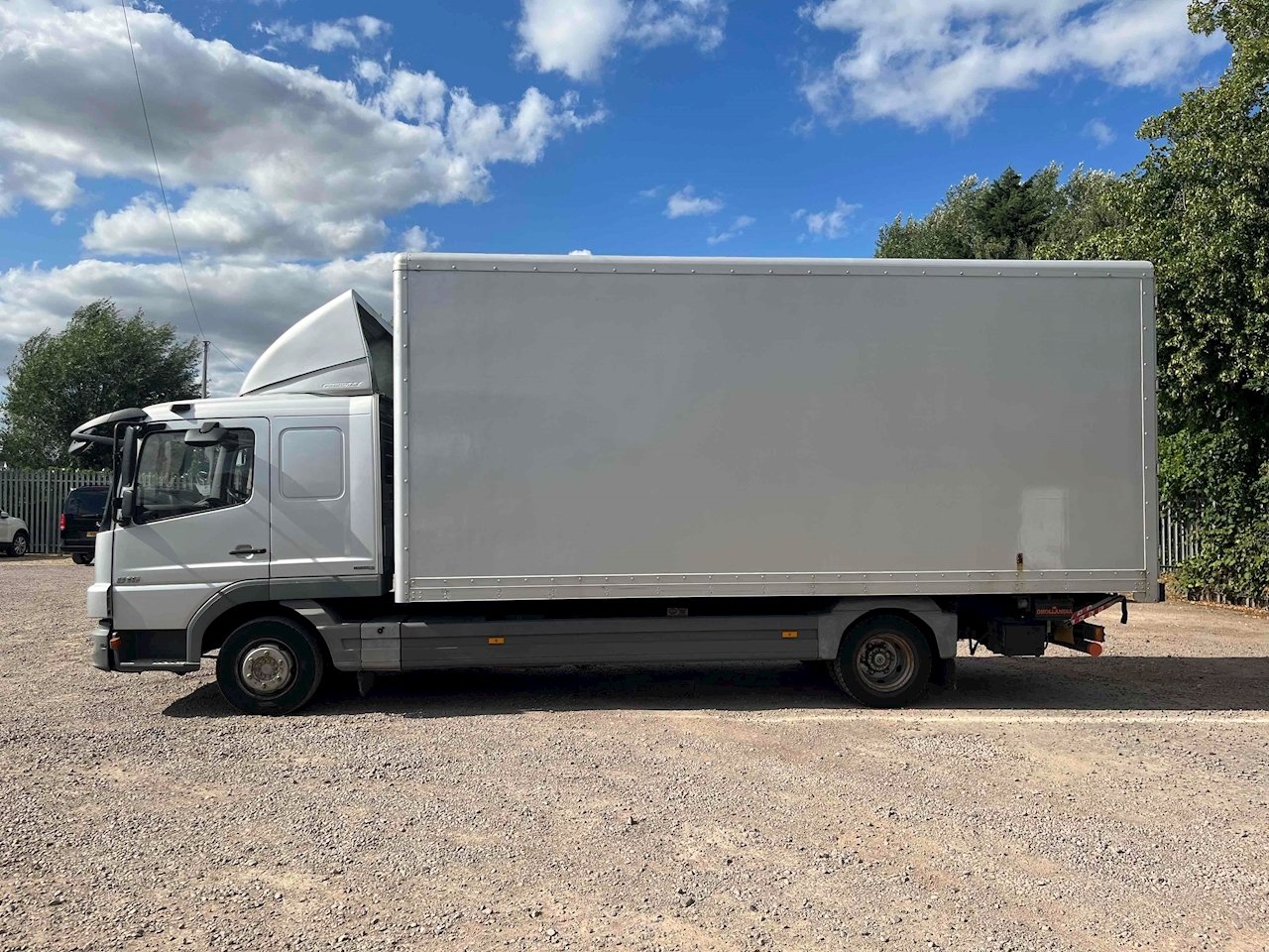 Used 2010 Mercedes-Benz Atego 816 SLEEPER CAB 20FT BOX LORRY - TUCKAWAT ...