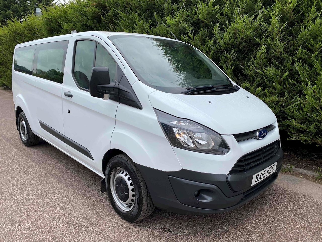 Used 2015 Ford Transit Custom 330 2.2 TDCI LWB L2 MINUBUS MPV 8 SEATS ...