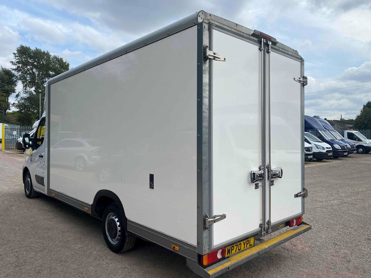 Used 2021 Renault Master 35 2.3 Dci Red Edition LWB Lo Loader - Luton ...