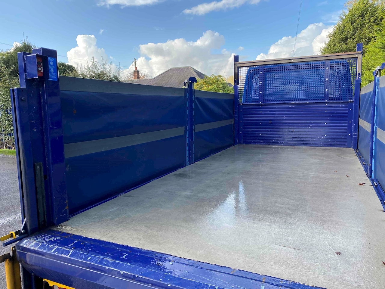 Used 2014 Volkswagen Crafter CR35 2.0 TDI LWB 14FT DROPSIDE FLATBED ...
