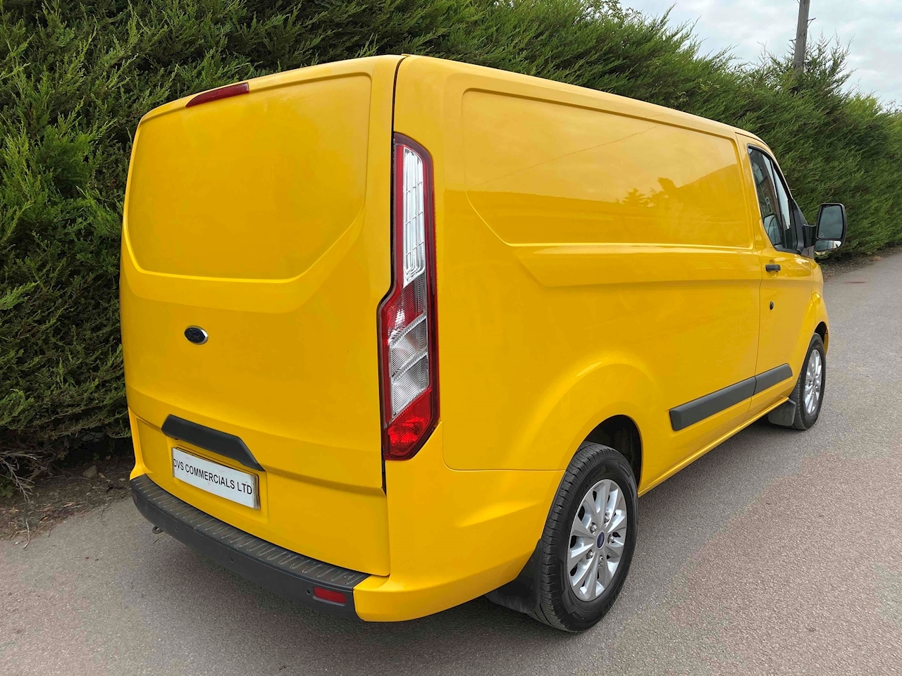 Used 2016 Ford Transit Custom 340 2.0 TDCI 130bhp SWB L1 H1 PANEL VAN ...