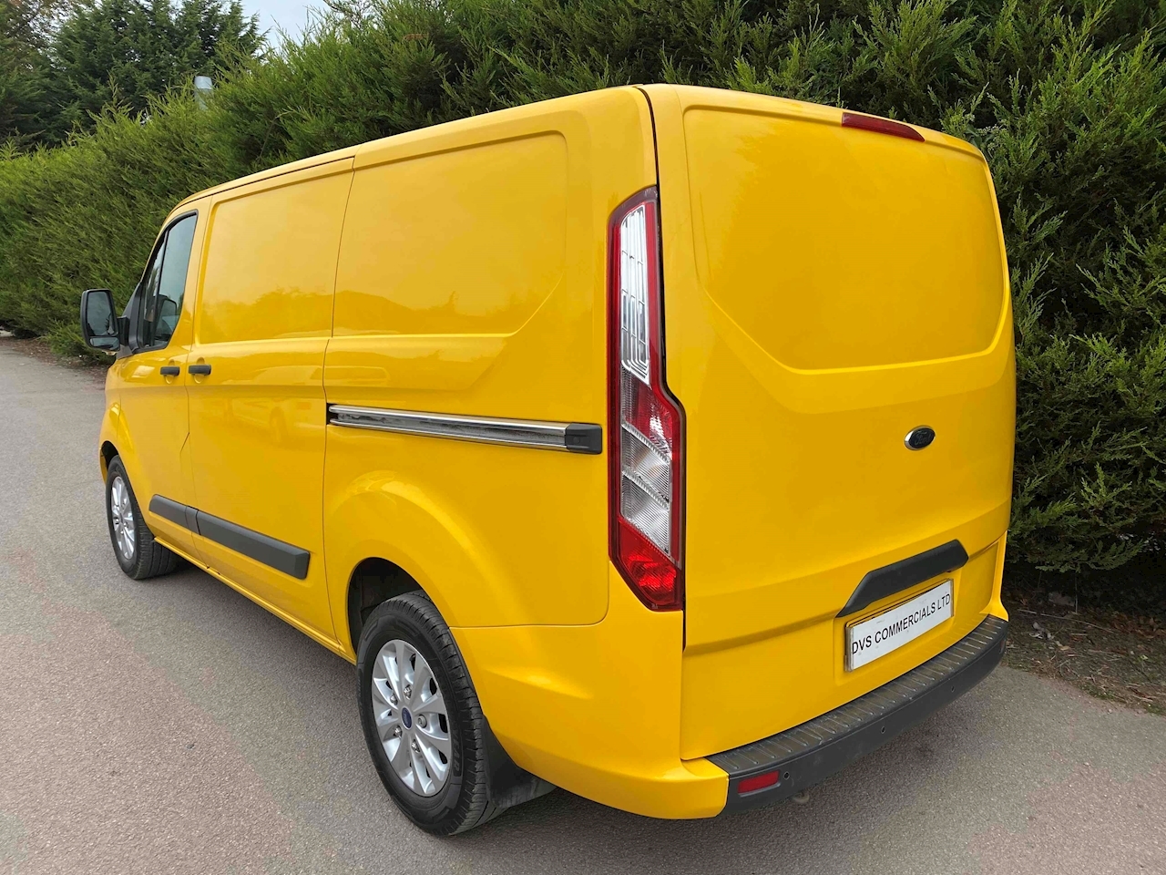 Used 2016 Ford Transit Custom 340 2.0 TDCI 130bhp SWB L1 H1 PANEL VAN ...