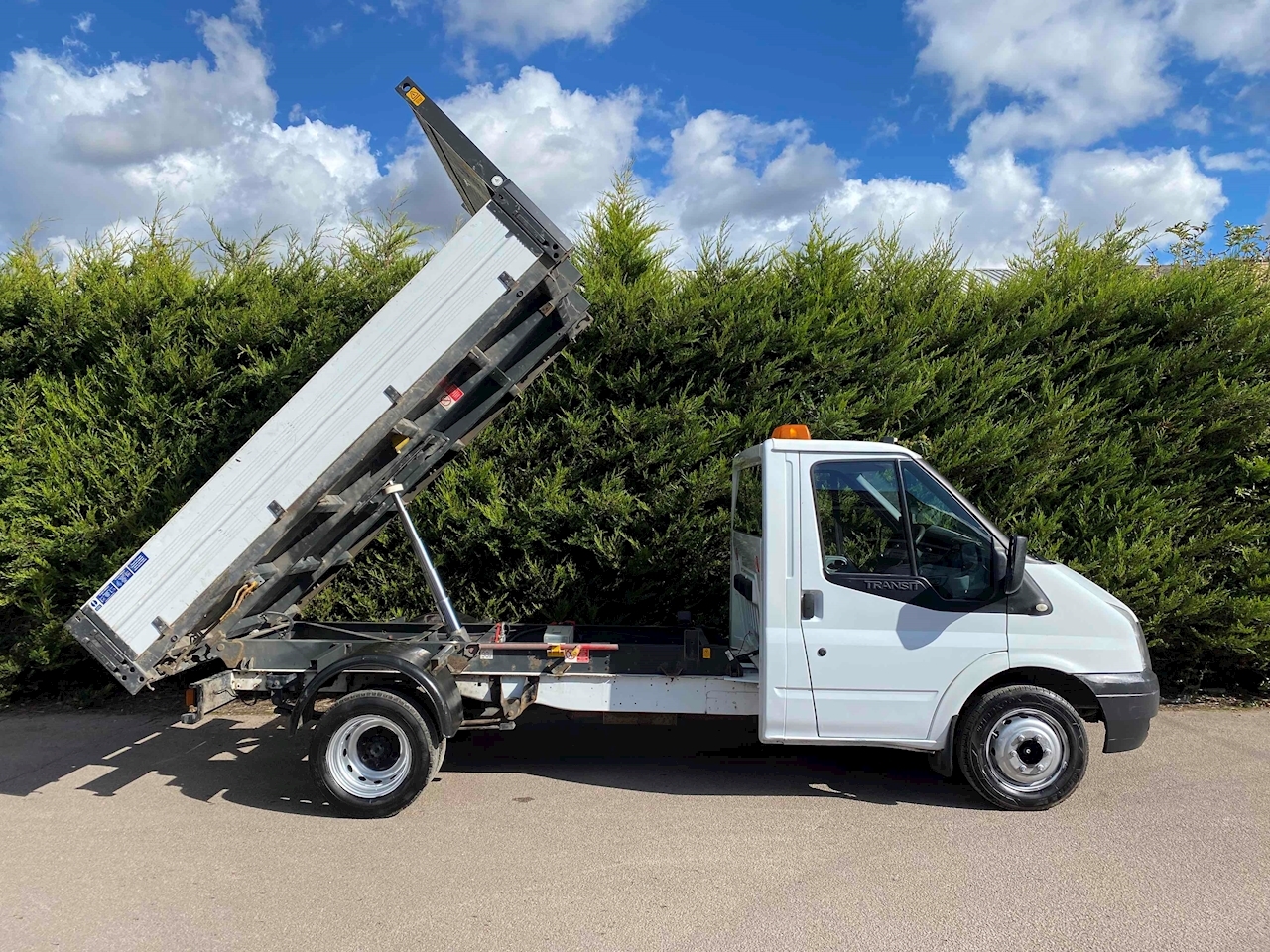 Used 2014 Ford Transit T350 2.2 125bhp DRW SINGLE CAB TIPPER For Sale ...