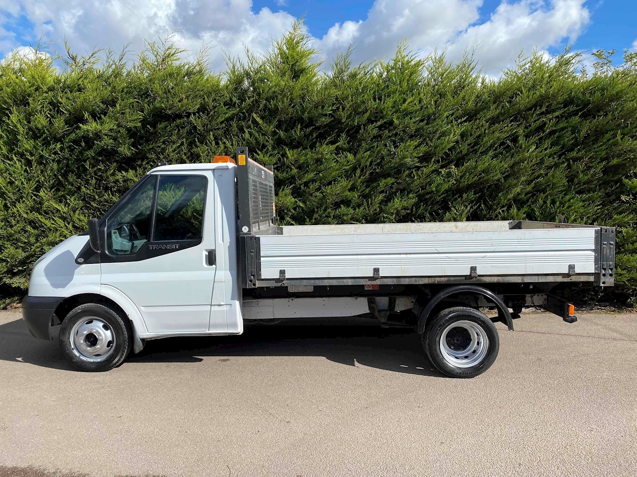Used 2014 Ford Transit T350 2.2 125bhp DRW SINGLE CAB TIPPER For Sale ...