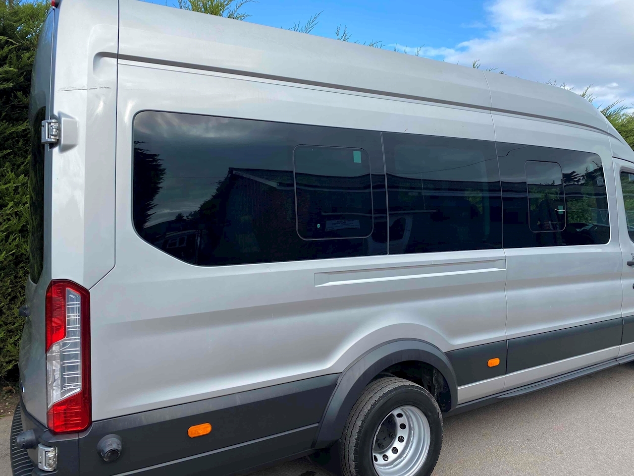 Used 2014 Ford Transit TDCi 460 Trend 2.2 MINIBUS - 17 SEATS - TWIN ...