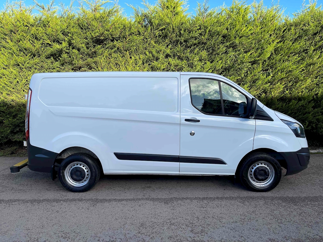 Used 2014 Ford Transit Custom 270 2.2 TDCI ECOnetic SWB L1 H1 PANEL VAN ...
