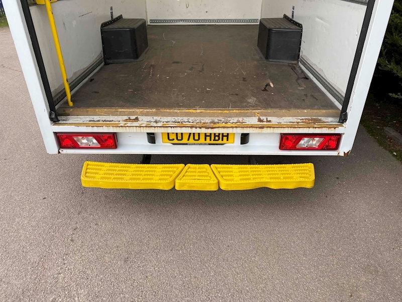 Used 2020 Ford Transit 350 2.0 ECOblue Leader LWB Low Loader Luton Van ...