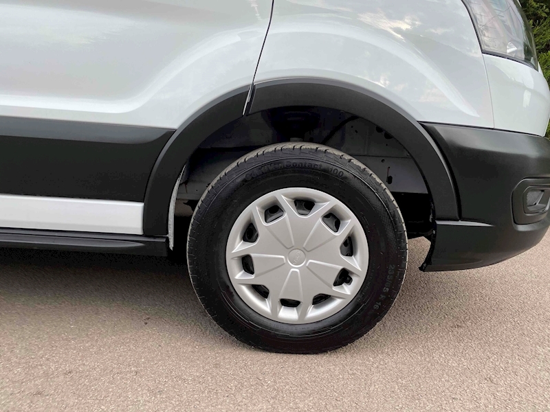 Used 2020 Ford Transit 350 2.0 ECOblue Leader LWB Low Loader Luton Van ...