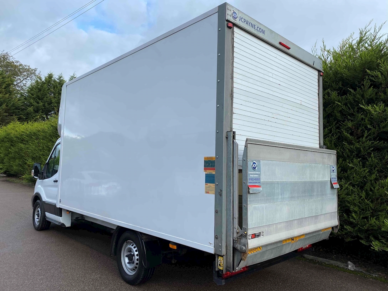 Used 2019 Ford Transit 350 2.0 EcoBlue XLWB L4 LUTON VAN - TAIL LIFT ...