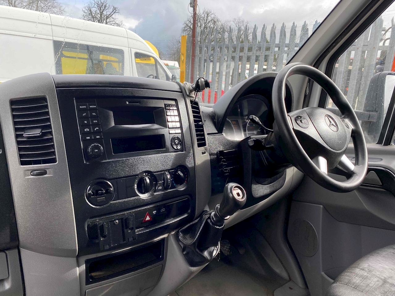 Used 2016 Mercedes-Benz Sprinter 313 2.1 CDI LWB LUTON VAN - TAIL LIFT ...