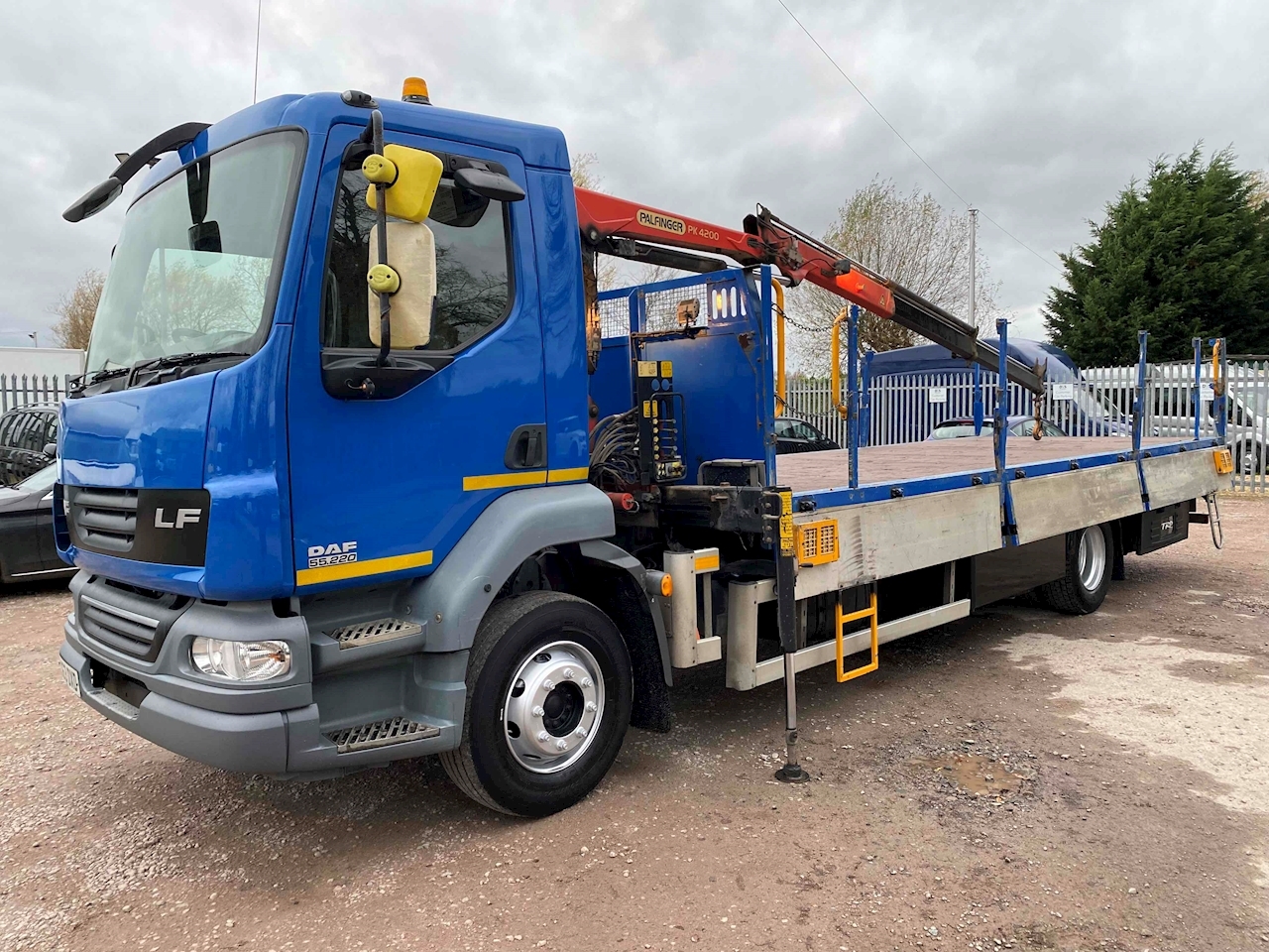 Used 2013 DAF LF 55.220 DROPSIDE CRANE LORRY For Sale in Leics (U1955 ...