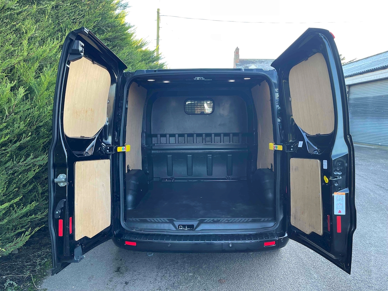 Used 2019 Ford Transit Custom 320 Limited 2.0 TDCI LWB L2 H1 COMBI ...