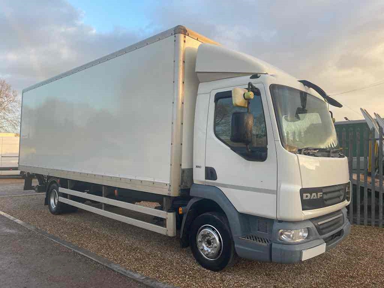 Used 2013 DAF LF 12 TON BOX LORRY WITH TAILLIFT For Sale in Leics ...