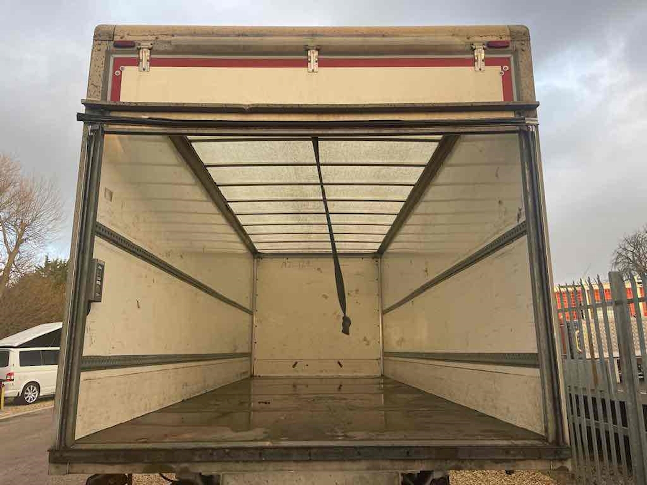 Used 2013 DAF LF 12 TON BOX LORRY WITH TAILLIFT For Sale in Leics ...