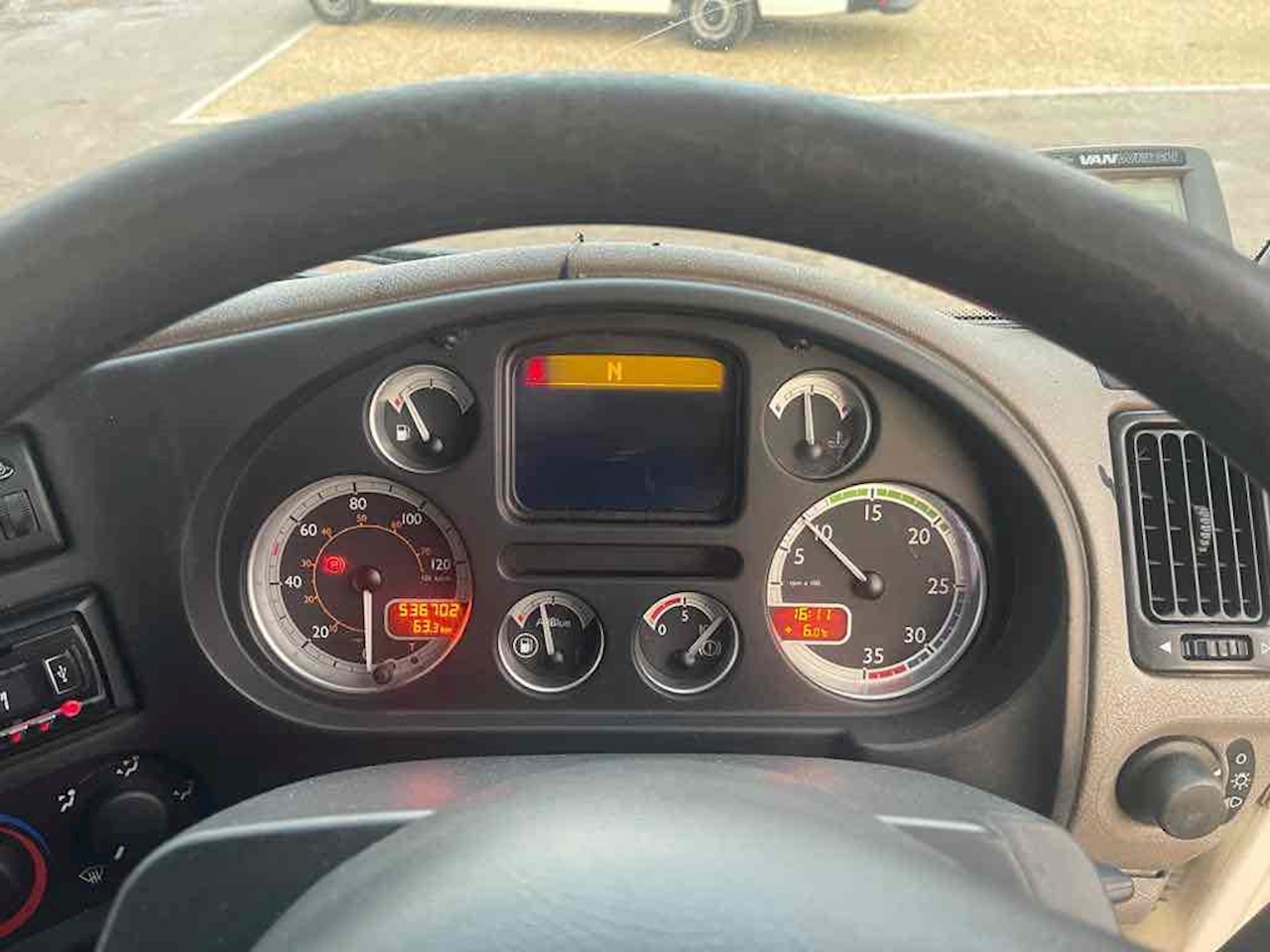 Used 2013 DAF LF 12 TON BOX LORRY WITH TAILLIFT For Sale in Leics ...