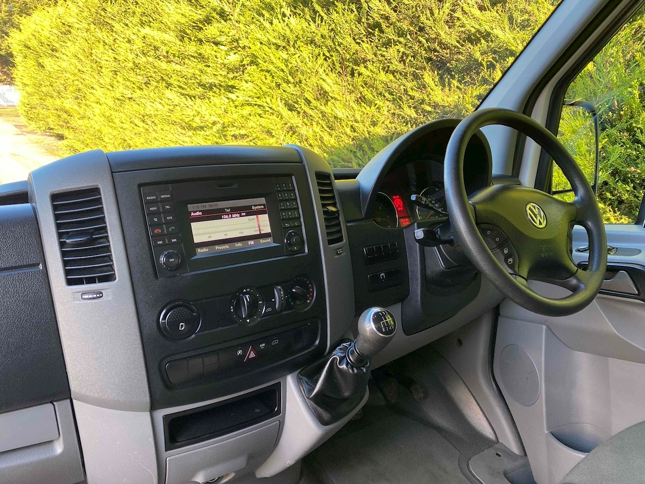 Used 2017 Volkswagen Crafter CR35 2.0 TDI 140bhp BMT LWB 14FT DROPSIDE ...