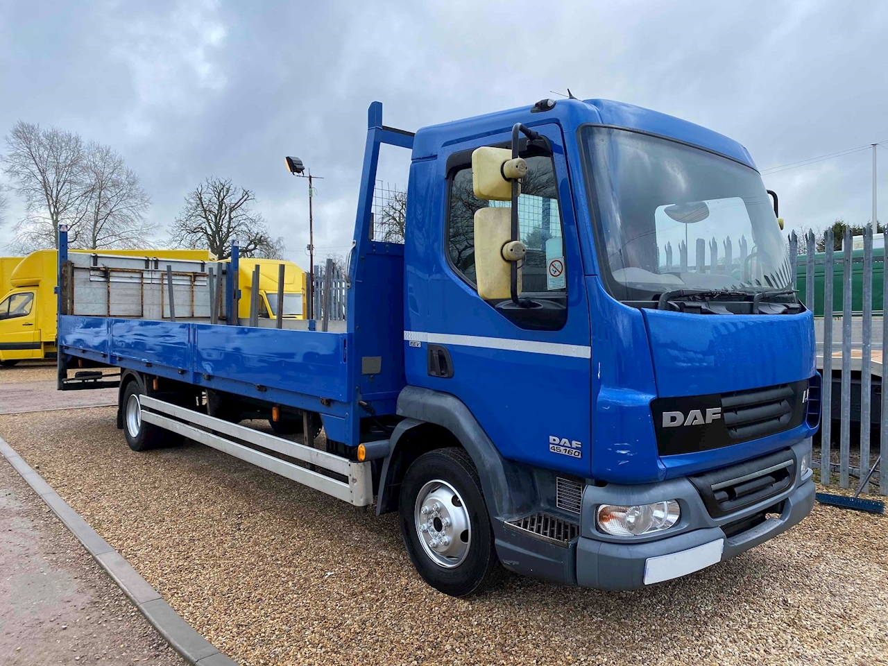 Used 2013 DAF LF LF45.160 23ft DROPSIDE - TAIL LIFT For Sale in Leics ...