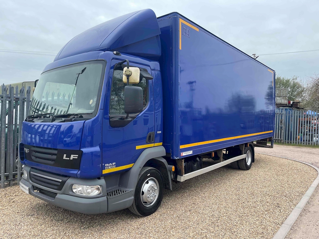 Used 2013 DAF LF 45 160 7.5 TON 23FT BOX LORRY 1 TON TAILLIFT AUTOMATIC ...