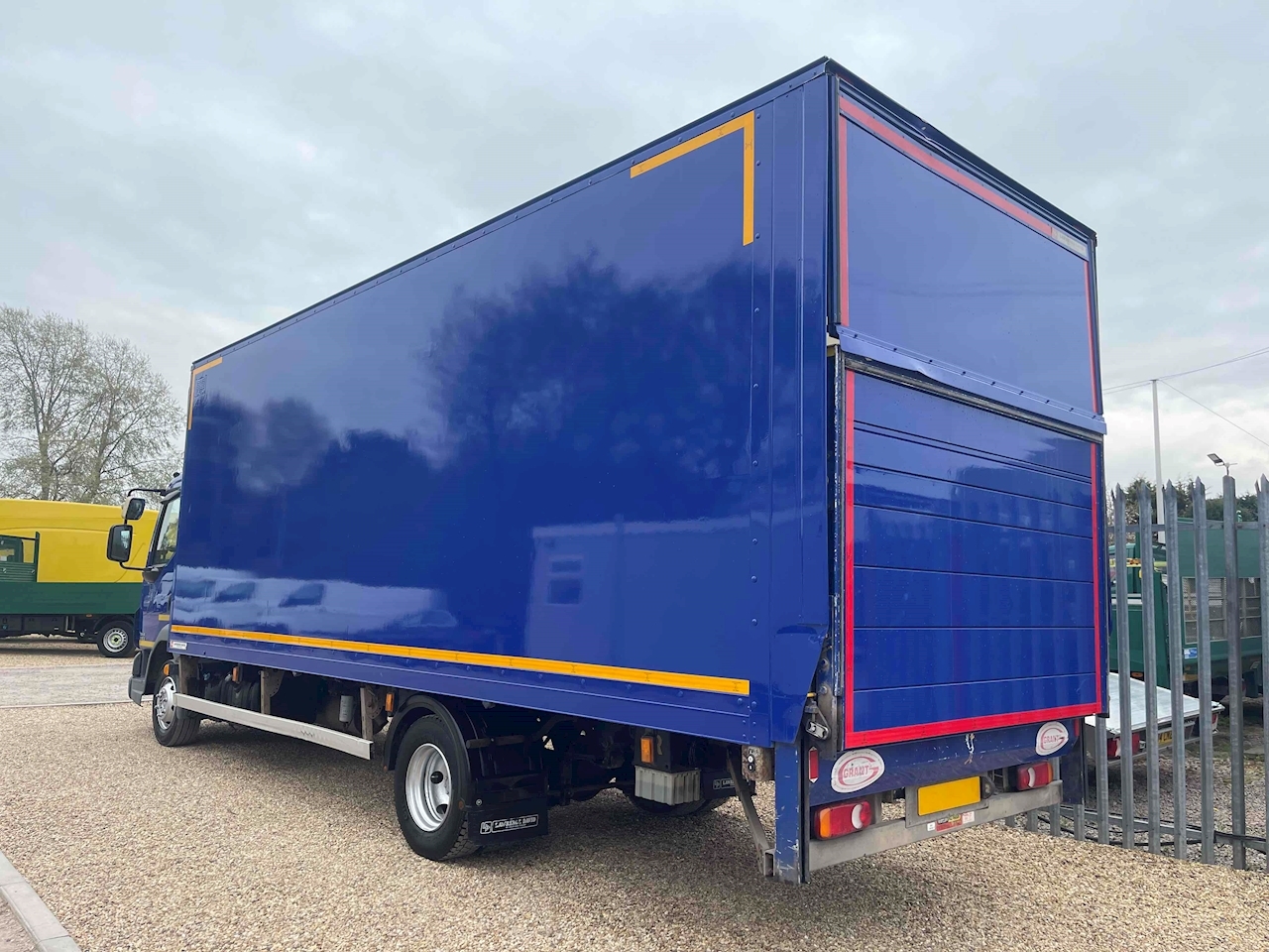 Used 2013 DAF LF 45 160 7.5 TON 23FT BOX LORRY 1 TON TAILLIFT AUTOMATIC ...