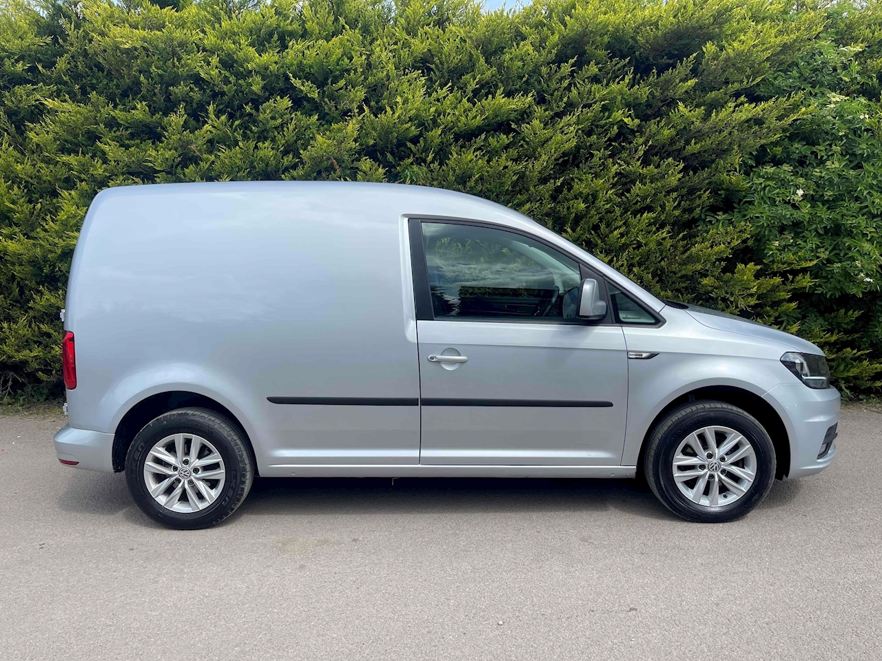 Used 2017 Volkswagen Caddy C20 2.0 Tdi BMT HIGHLINE SWB PANEL VAN For ...