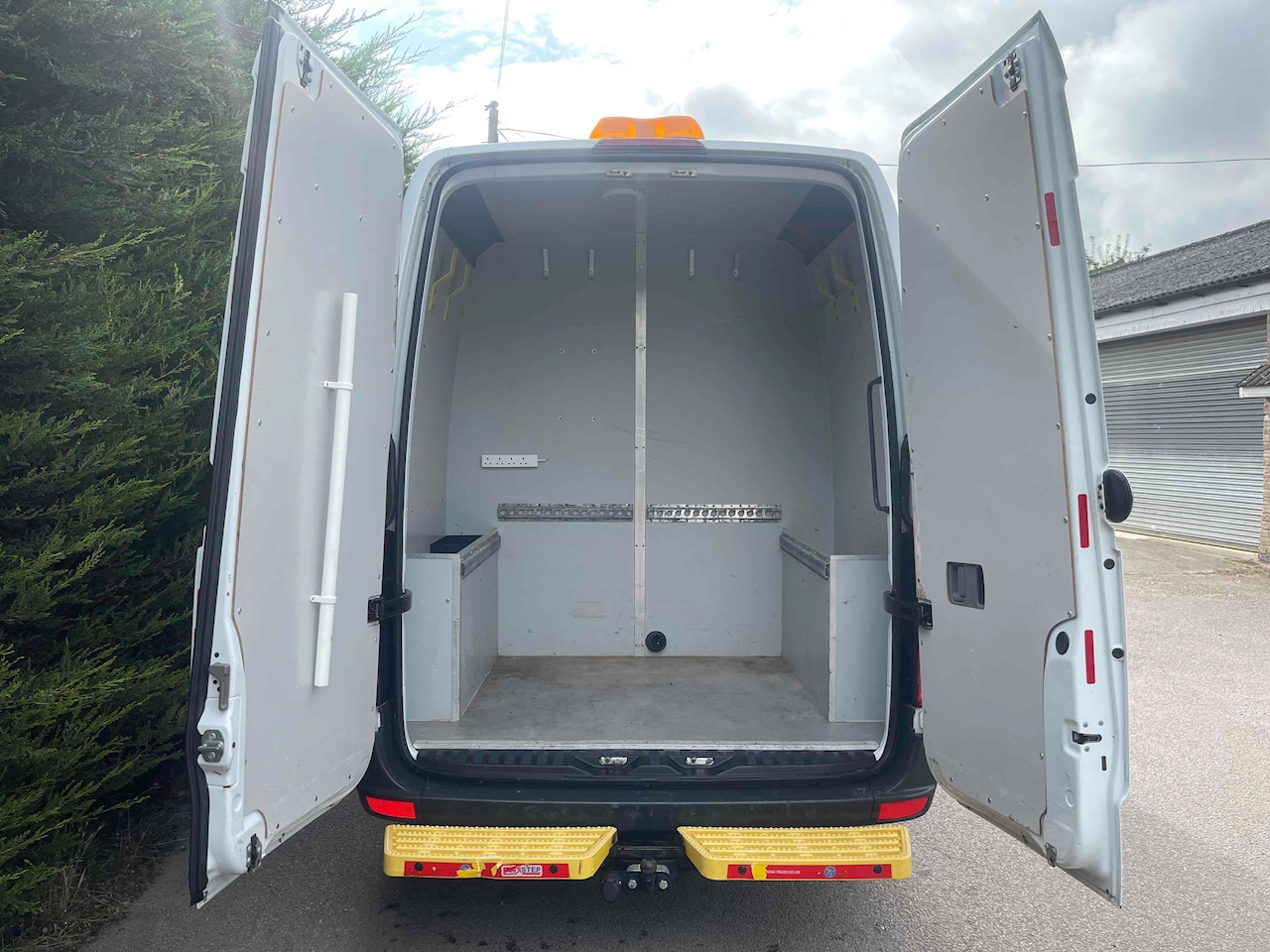 Used 2017 Mercedes-Benz Sprinter 314 2.1 CDI MWB WELFARE / MESS VAN ...