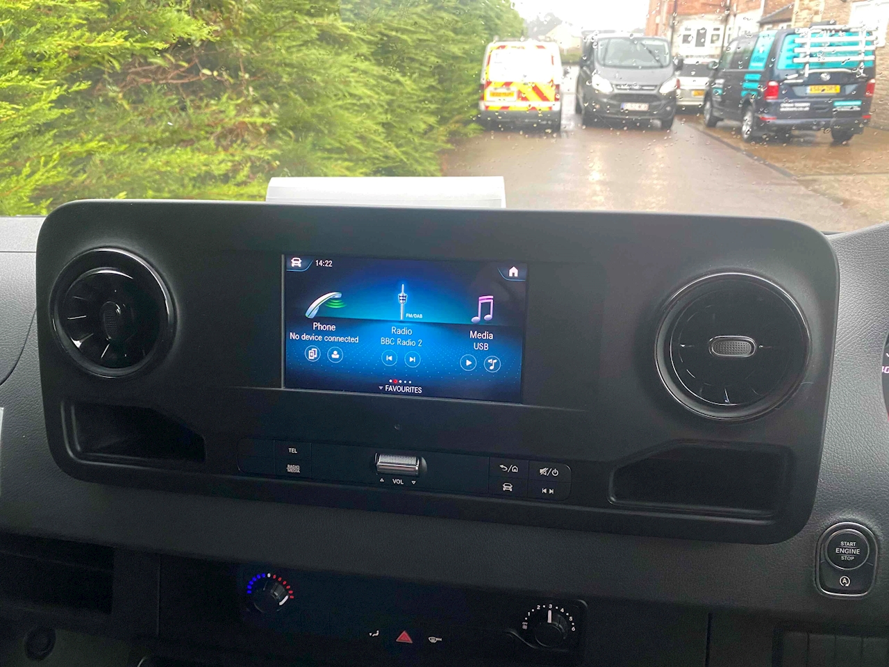 Used 2021 Mercedes-Benz Sprinter 2.1 314 CDI Progressive LWB LUTON VAN ...