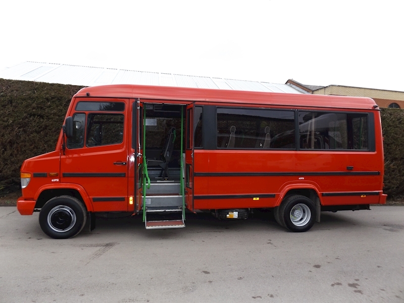 Used 2001 Mercedes Vario 614D Van Day For Sale in Leics (U389) | DVS