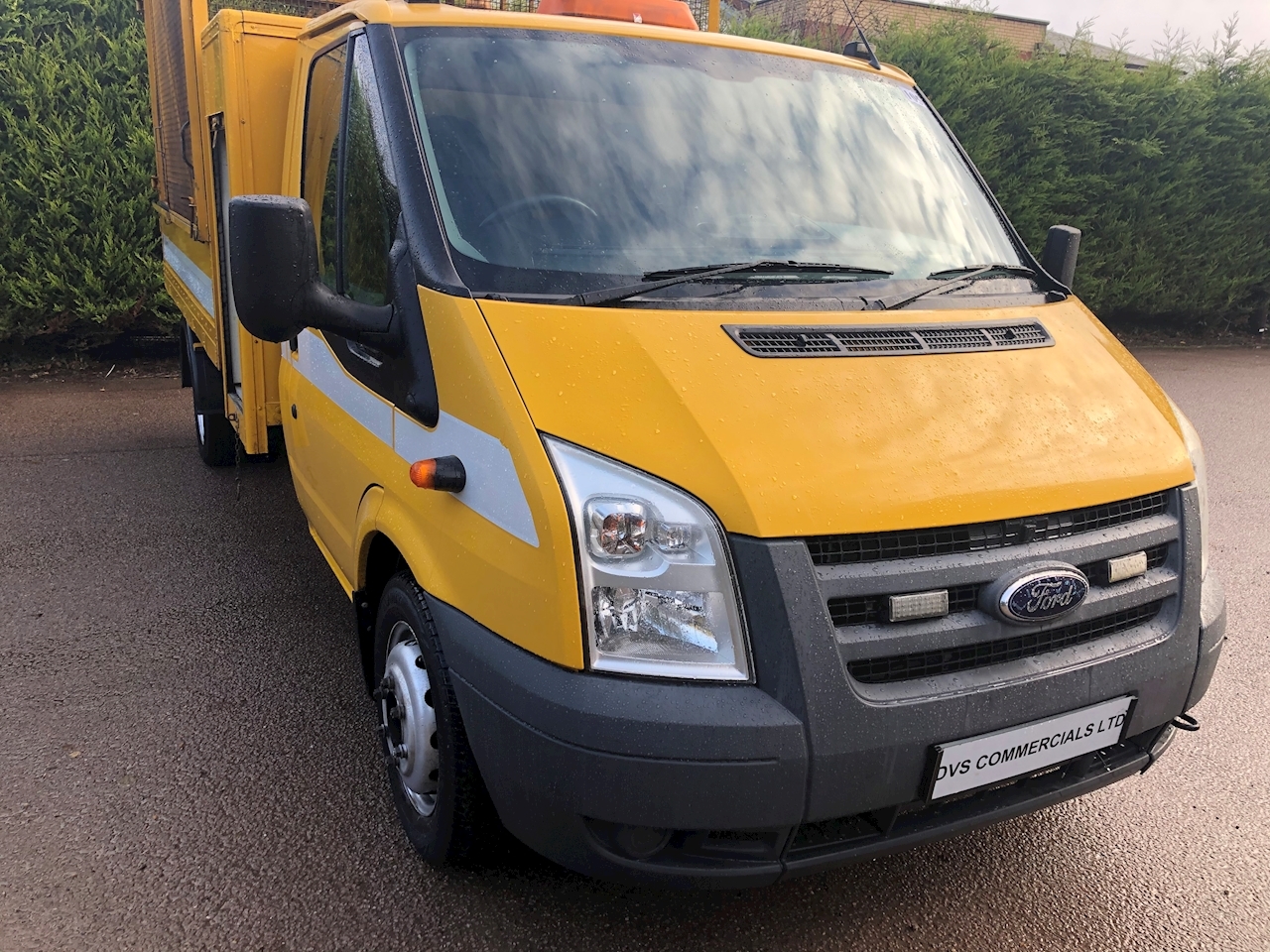 Used 2010 Ford Transit T350 2.4 115bhp CAGED TIPPER WITH TOOL BOX - DRW ...