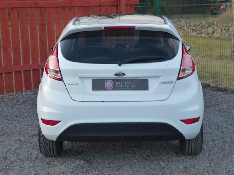 Used 2016 Ford Fiesta Zetec White Edition Autumn For Sale (U1785 ...