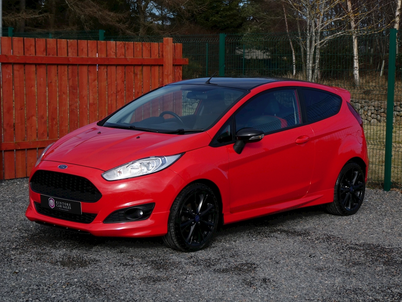Used 2014 Ford Fiesta 1.0 EcoBoost Zetec S Red Edition For Sale in ...